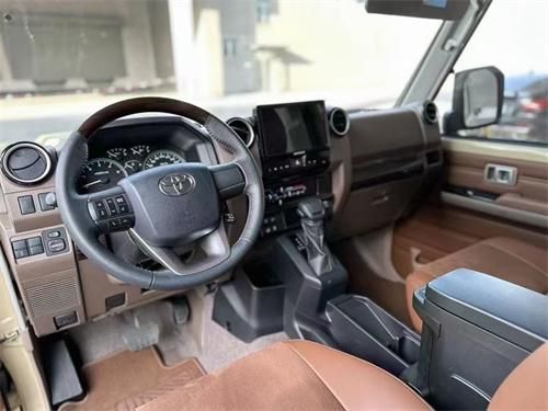 24款丰田LC76柴油2.8T顶配港口12月现车钜惠