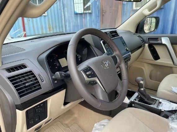 23款丰田霸道2800柴油版价格2.8T普拉多售价49万起