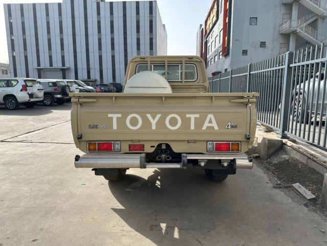 24款酷路泽LC79参数配置60万起售