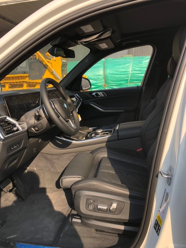 2024款宝马X5 3.0T XLine 稳重大气 气场十足